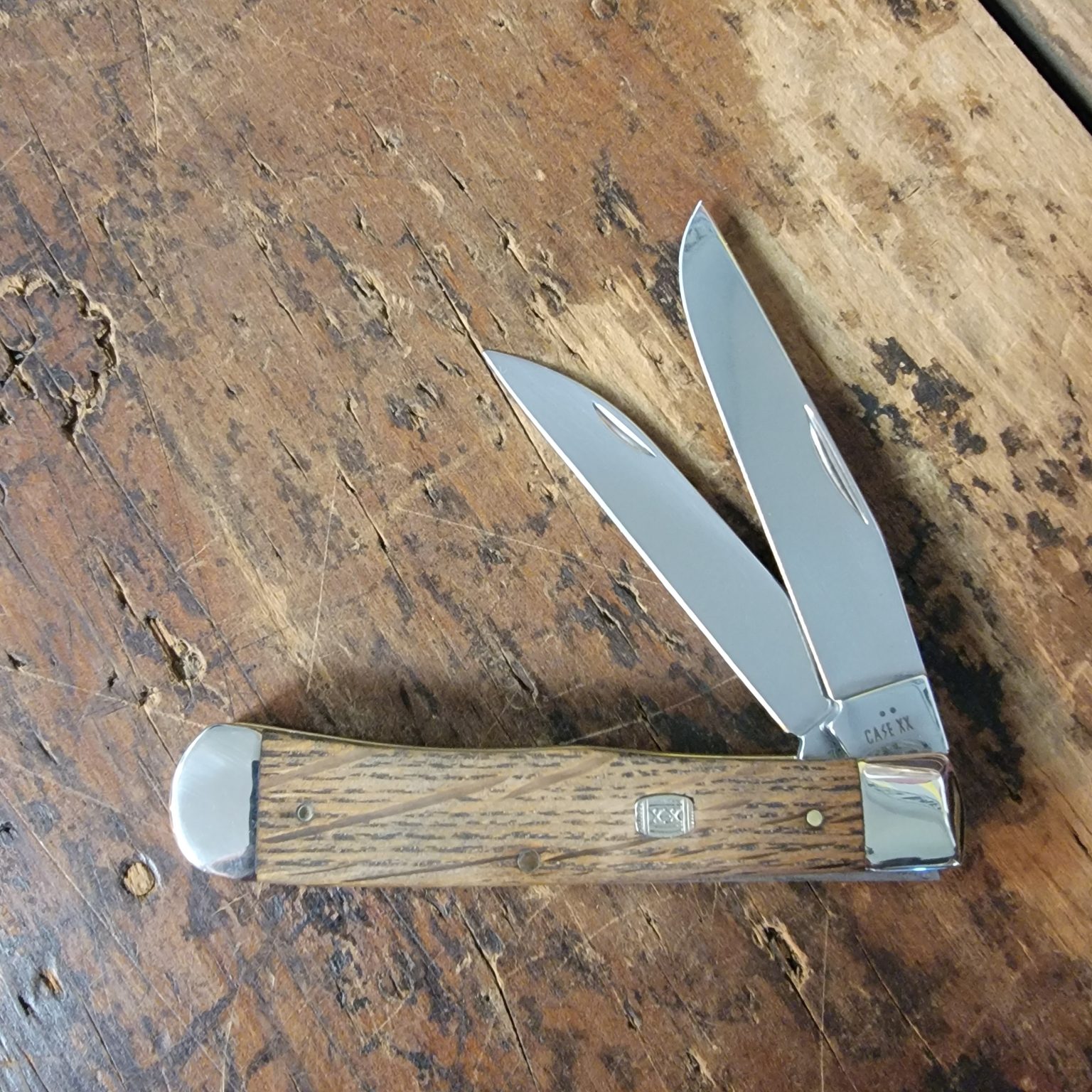 Case Kentucky Bourbon Barrel Wood Wharncliffe Trapper | Red Hill Cutlery